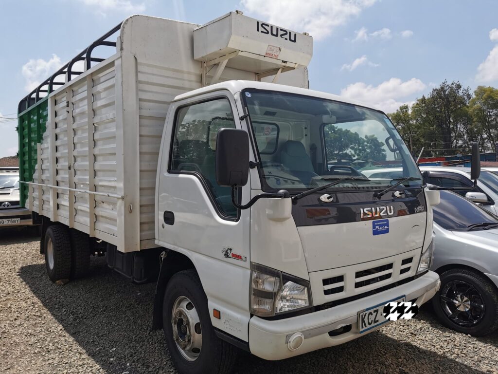 Used 2020 Isuzu NPR - AutoDeal